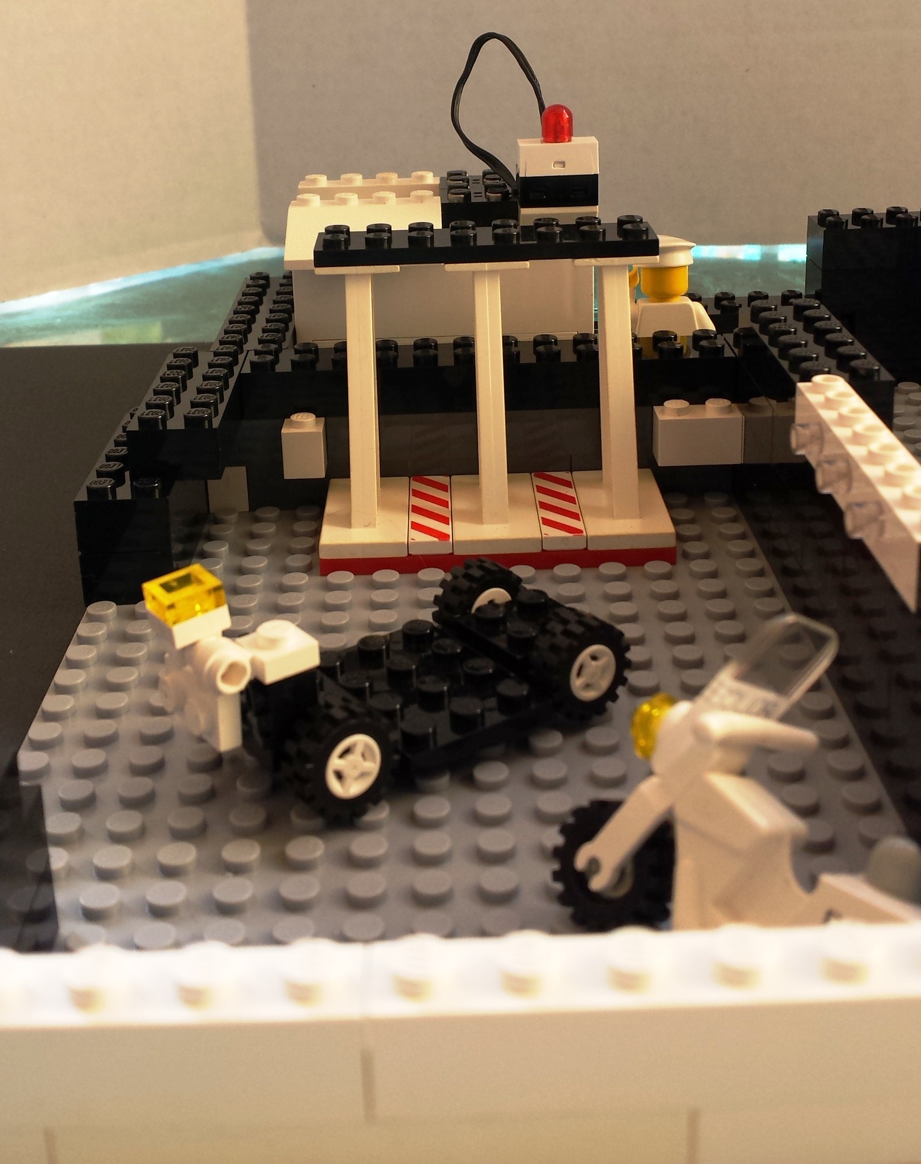 Building the Best Lego Data Center for Juniper | rsts11 – Robert Novak ...